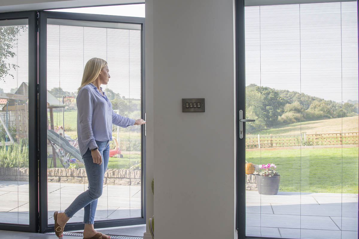 Why You Should Manage Daylight with Pellini ScreenLine Blinds - Word Power